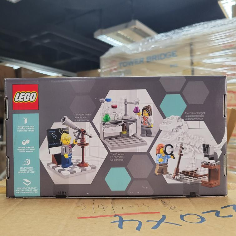 Lego Ideas 21110 Research Institute - SweetyMagic