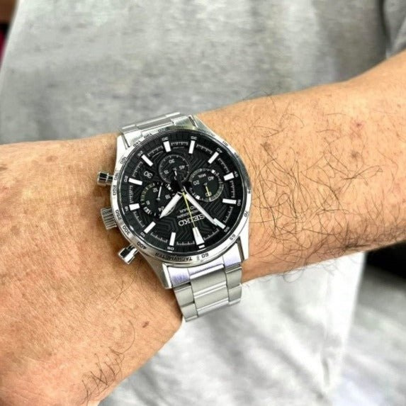 精工 SEIKO 43MM 藍寶石玻璃 石英計時錶 SSB413P1 Chronograph 不鏽鋼 男士手錶 - 寶時鐘錶 BS Time