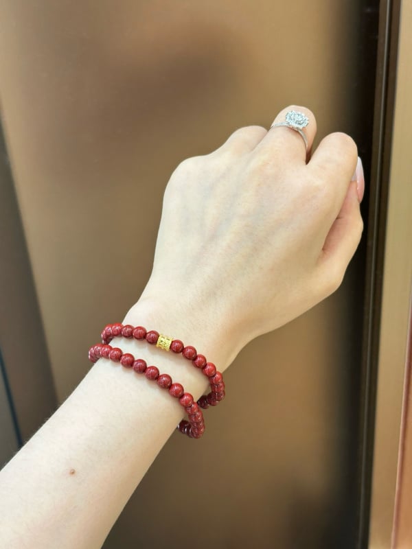 999足金小蠻腰硃砂手串 - JK 菁 匯 環 球